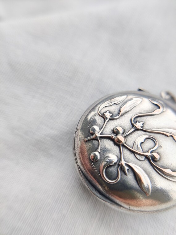 Antique Art Nouveau locket in silver plated metal sig… - Gem