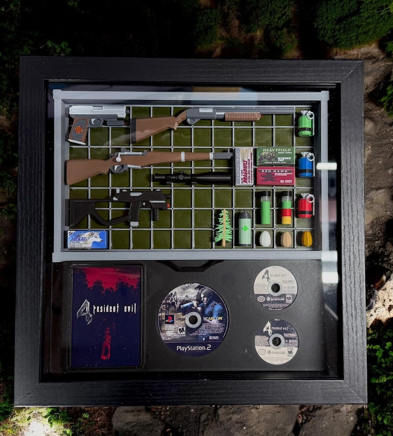 Resident Evil 4 - 3D Inventory Screen Shadowbox Art Display | Collector ...