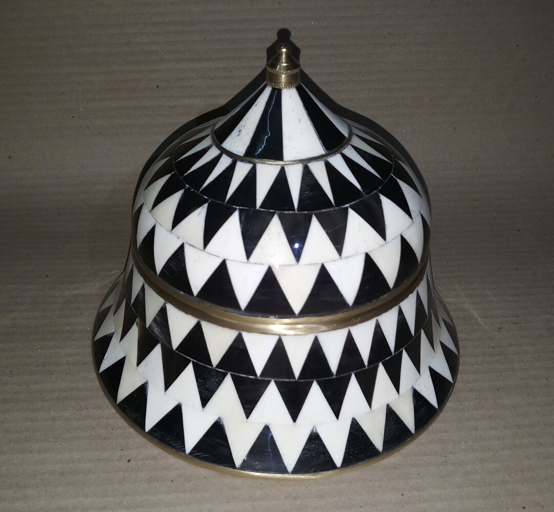 Bone and Horn Inlay Round Suri Box - Etsy