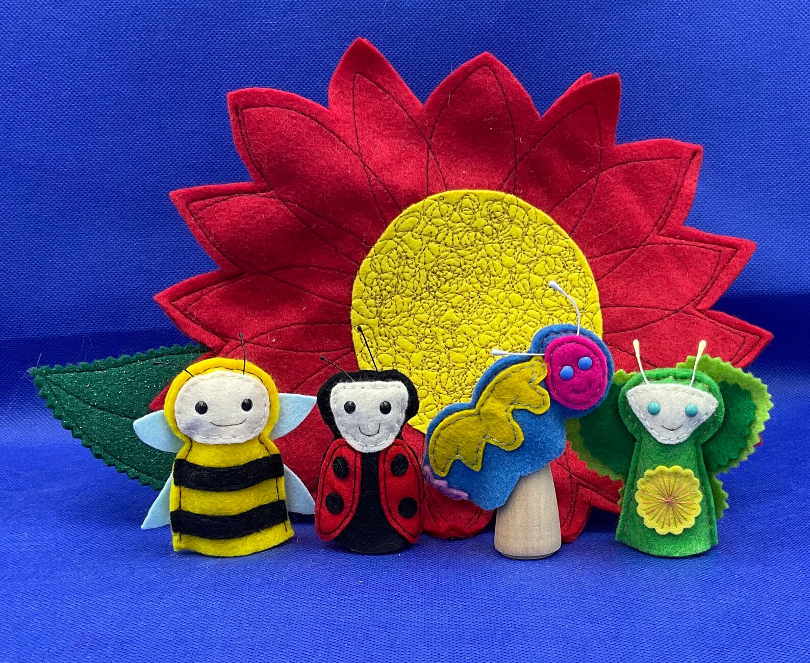 Garden Bugs Finger Puppet Set - Etsy
