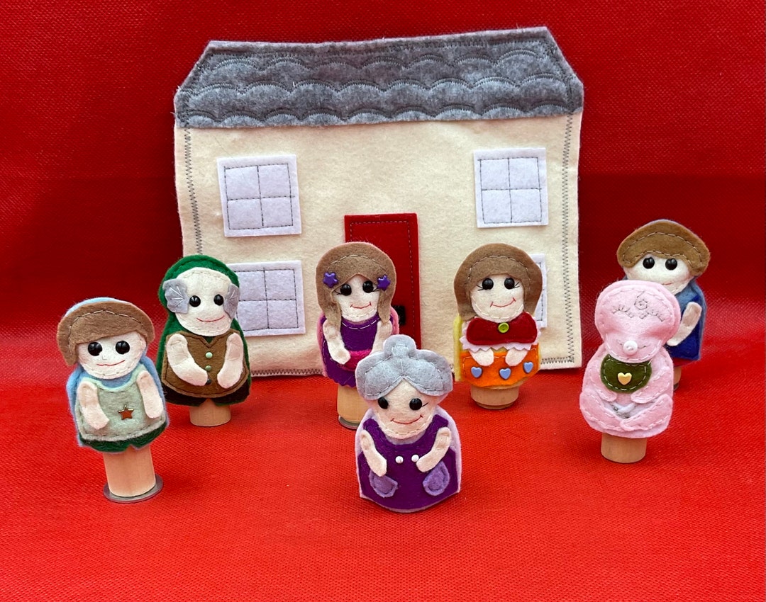 Family - Finger Puppet Set - Etsy