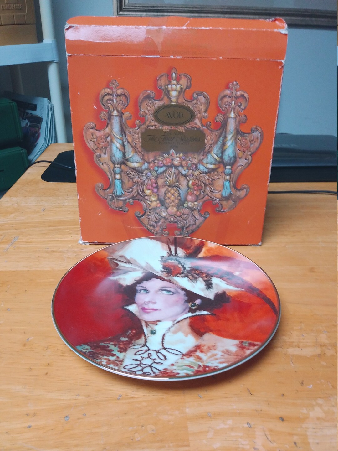 Mrs. P.F.E. Albee Avon Plate: Autumn's Bright Blaze, 1990 (original Box ...