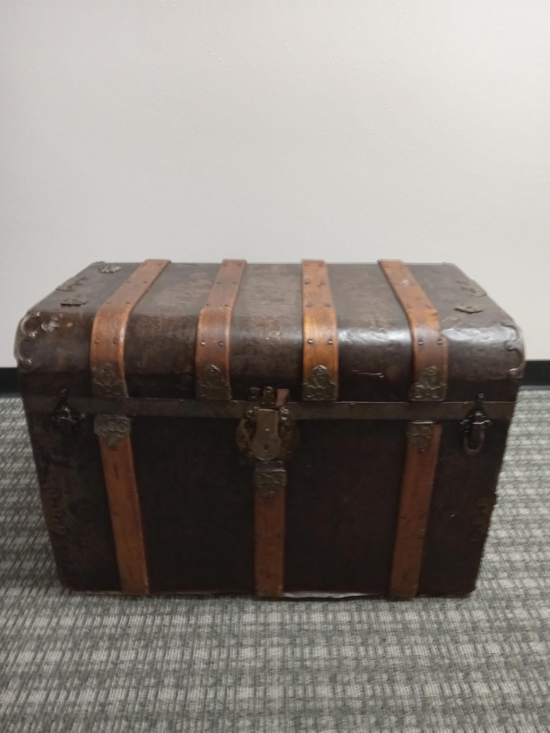 Victorian Camel Back Trunk/treasure Chest Circa. 1800s - Etsy