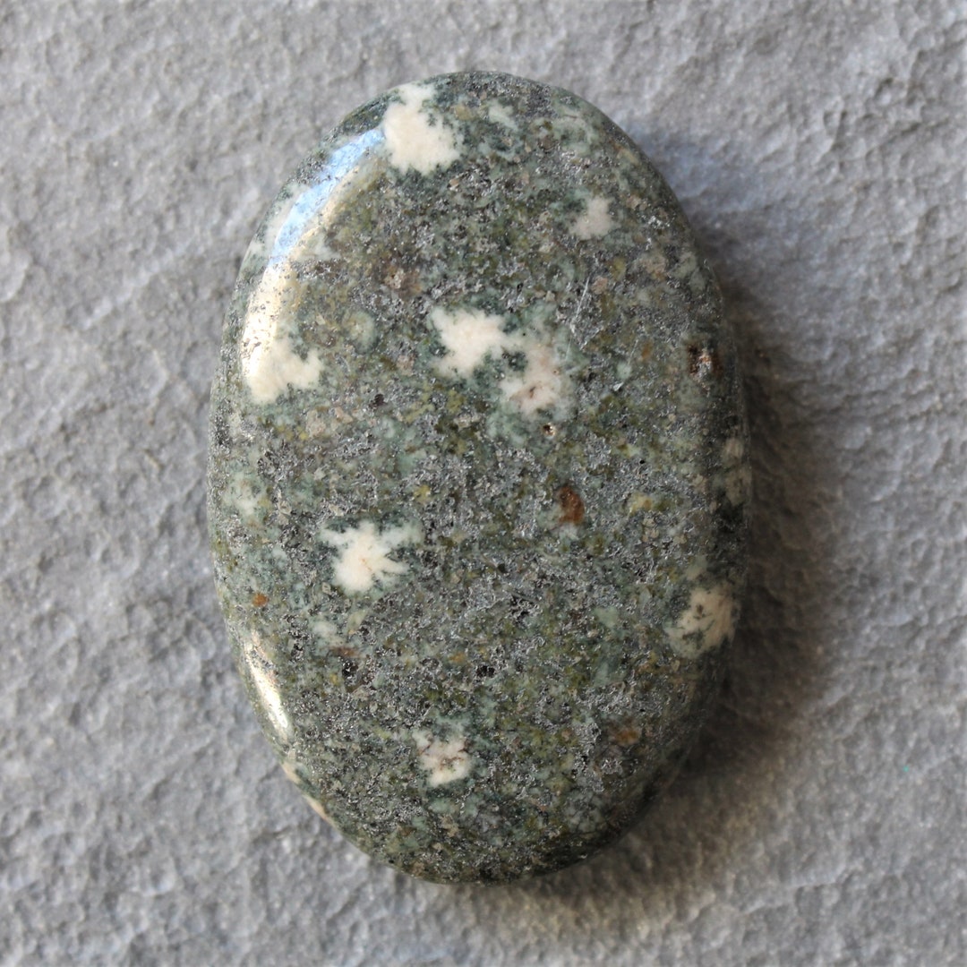 Preseli Bluestone Stonehenge Stone Polished Palm Stone Palmstone ...