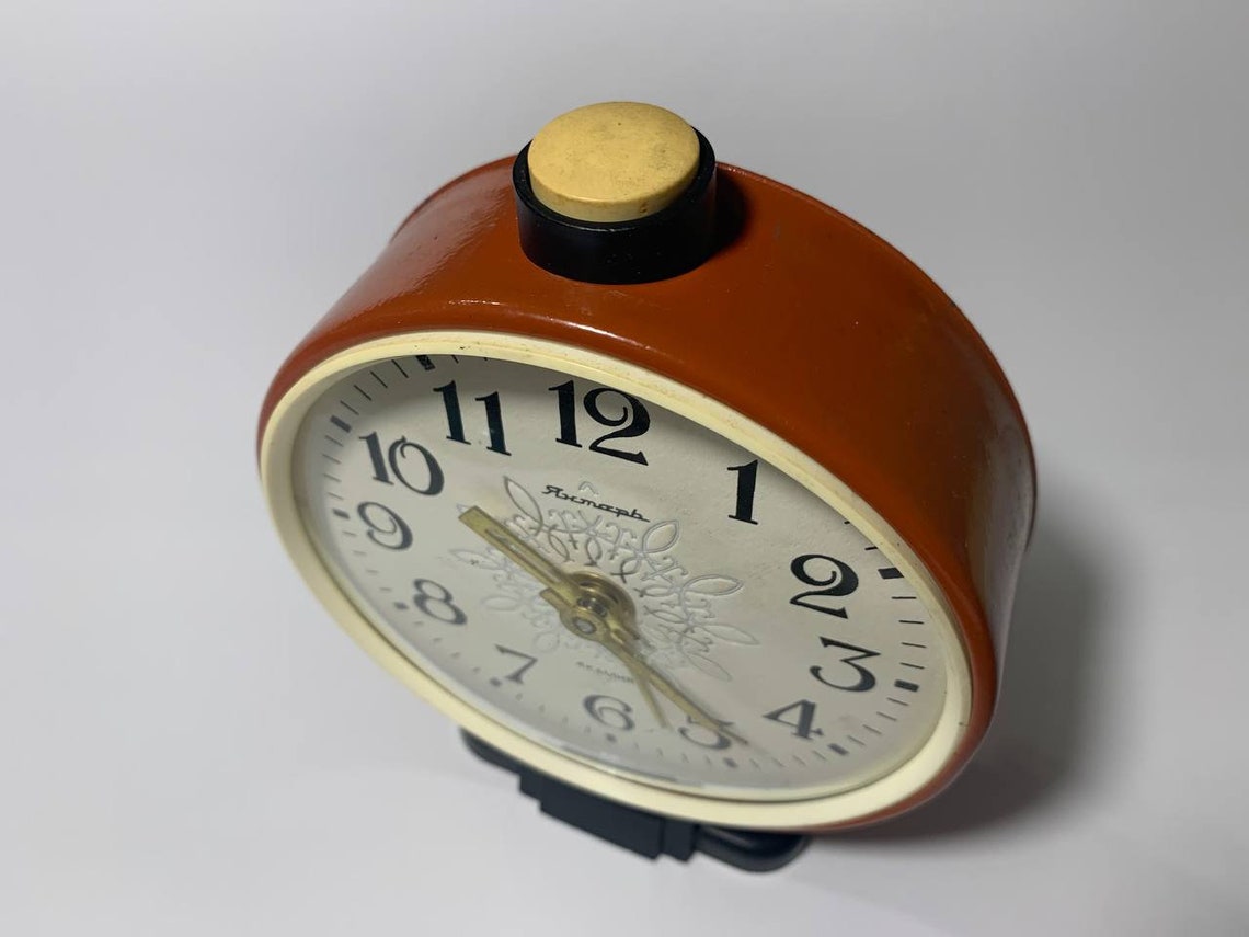 Soviet Clock Alarm Clock Vintage Clock Mechanical Clock - Etsy