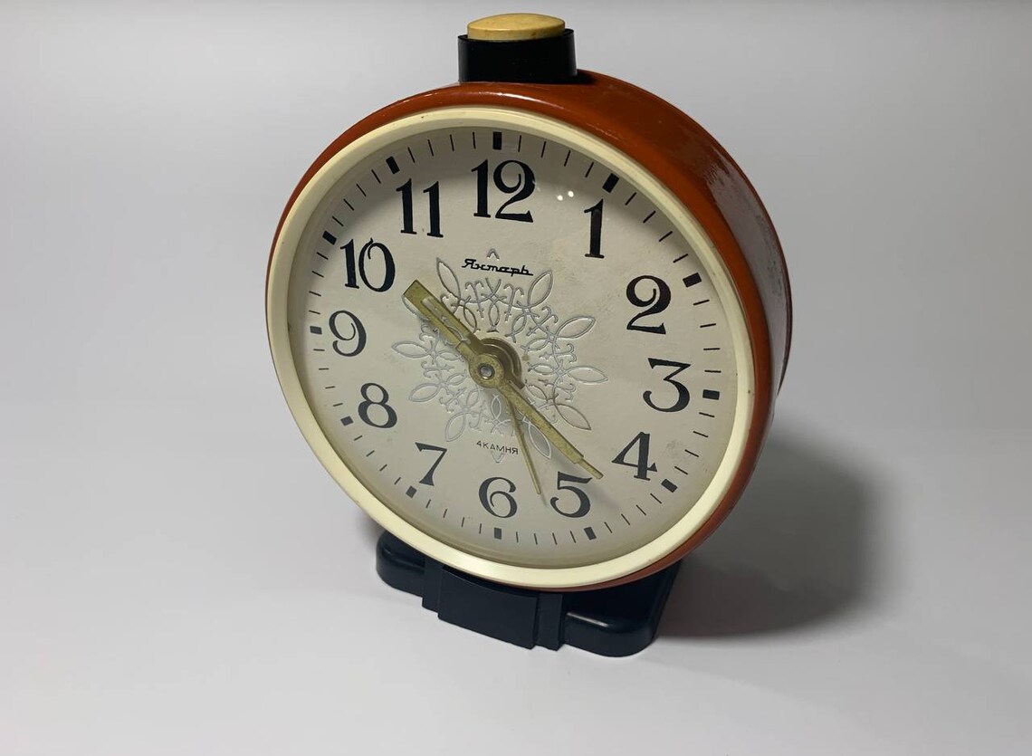 Soviet Clock Alarm Clock Vintage Clock Mechanical Clock - Etsy
