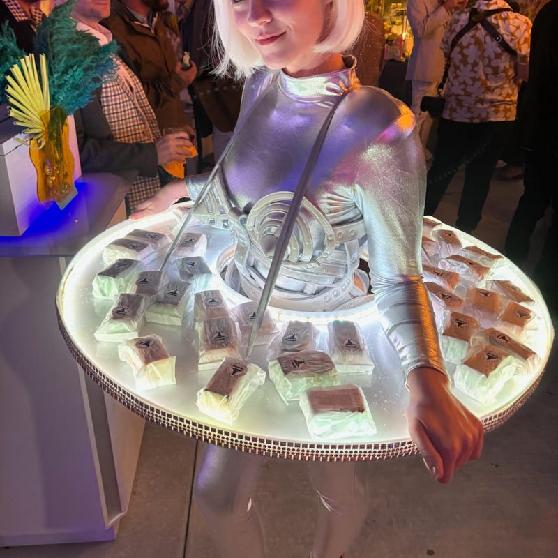 Serving Entertainment - Etsy