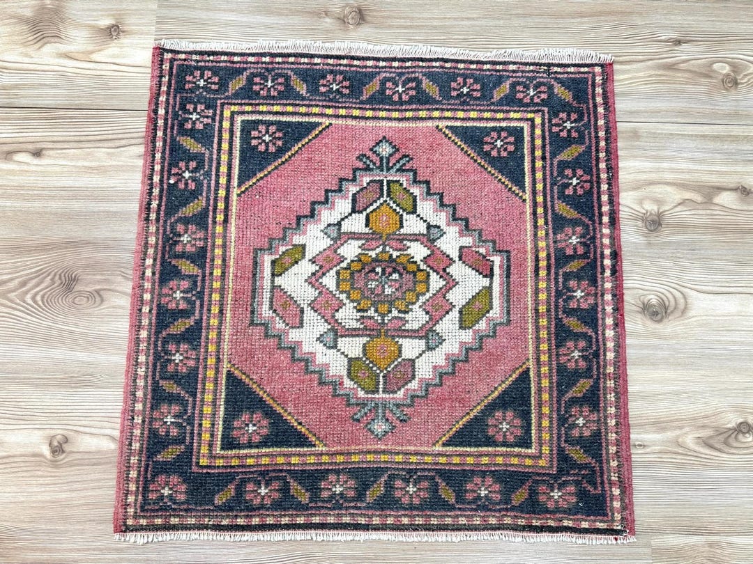 Antique Rug Mat, Miniature Petite Boho Rug, Small Bohemian Handwoven ...