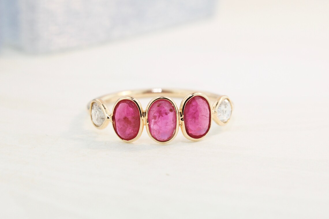 Hana Oval Shaped Ruby 3 Stones and Pear Shaped Diamond | Etsy