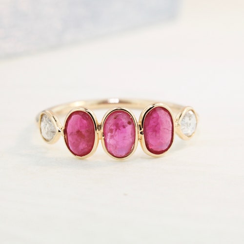 Hana Oval Shaped Ruby 3 Stones and Pear Shaped Diamond - Etsy