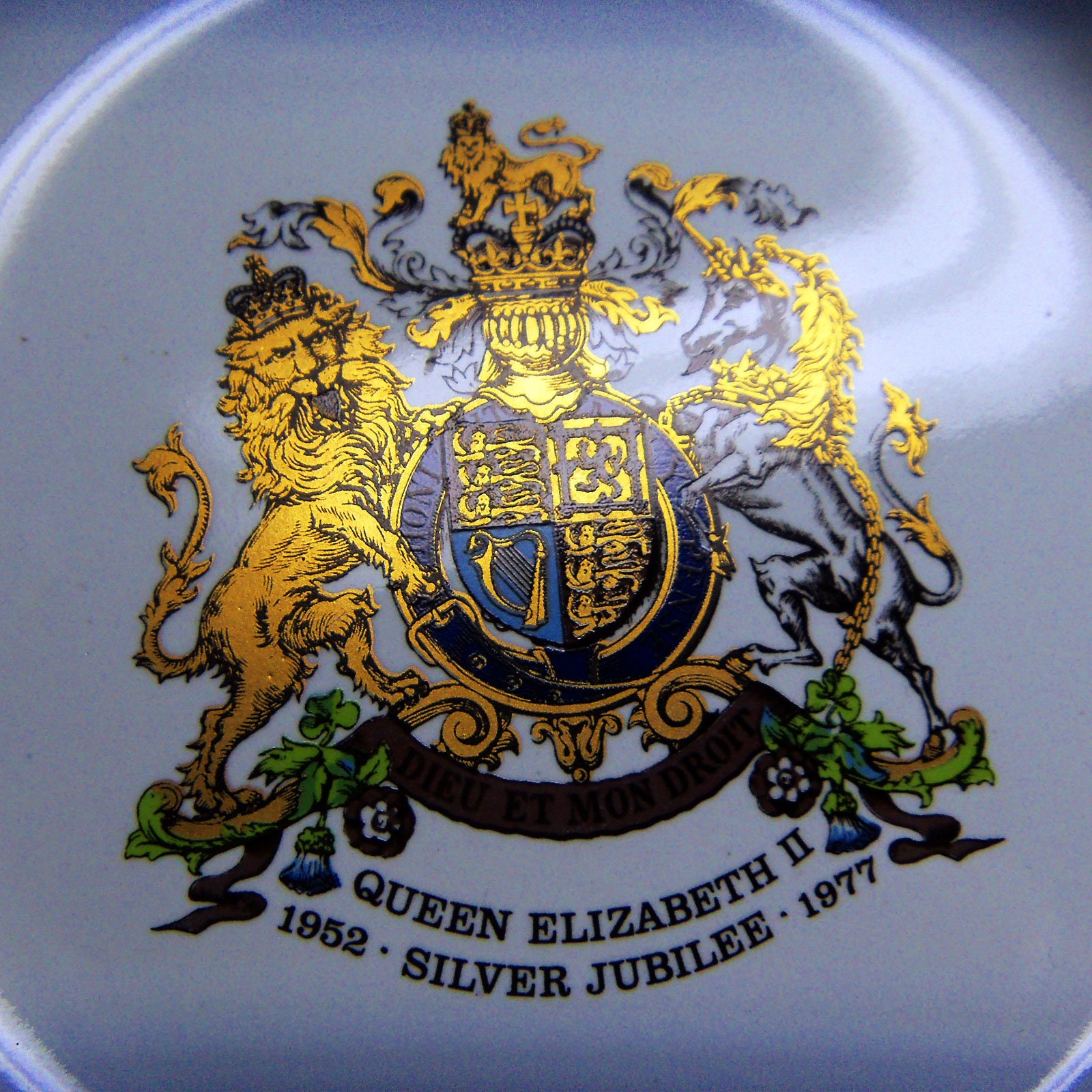 Queen Elizabeth Silver Jubilee Plate Made in England - Etsy UK