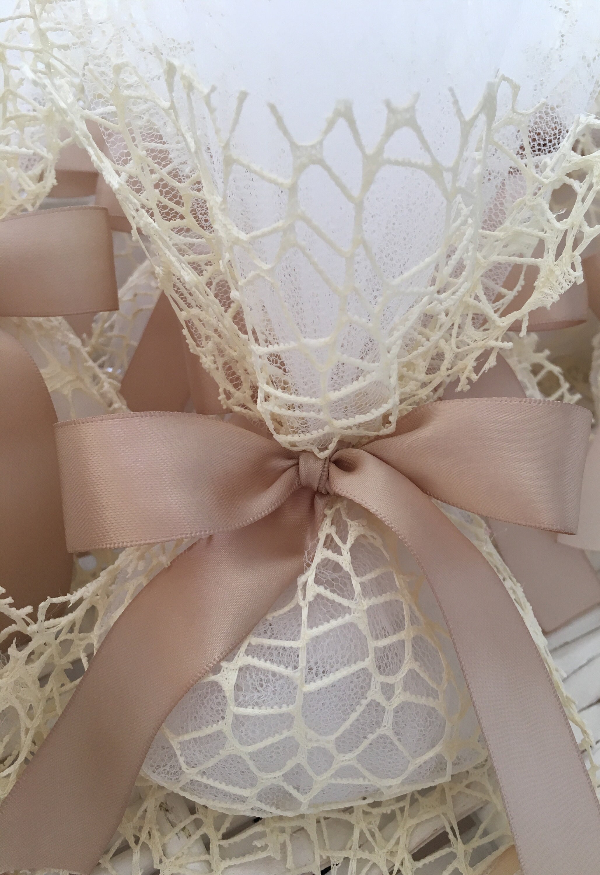 Tulle Net Wedding Favor With Ivory Net Pouch and Champagne - Etsy