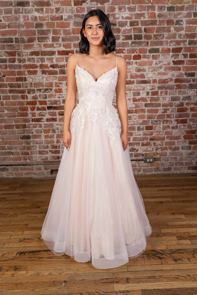 Princess Sweetheart Neckline With Spaghetti Strap Lace Ball | Etsy