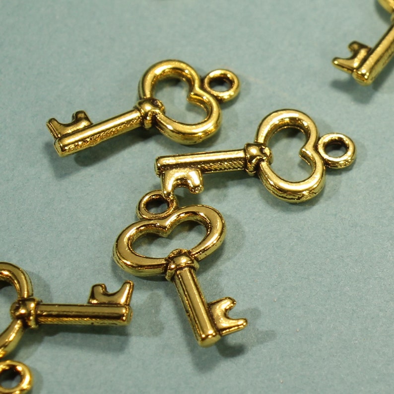 Heart Key 15mm Antique Gold Tone Double Sided Love Charms - 0911 - Etsy