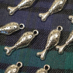 Turkey Leg 25mm Antique Silver Tone Single Sided 2D Food Charms - 1426 ...