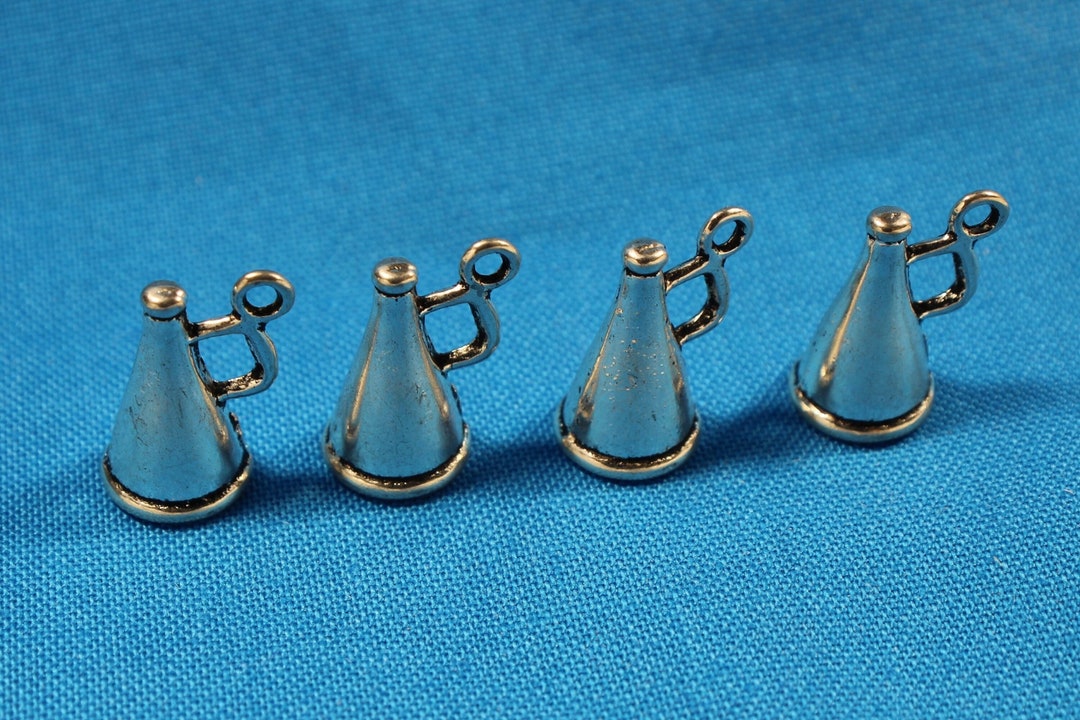 Megaphone 17mm Antique Silver Tone 3D Cheerleader Sports Charms - 0196 ...