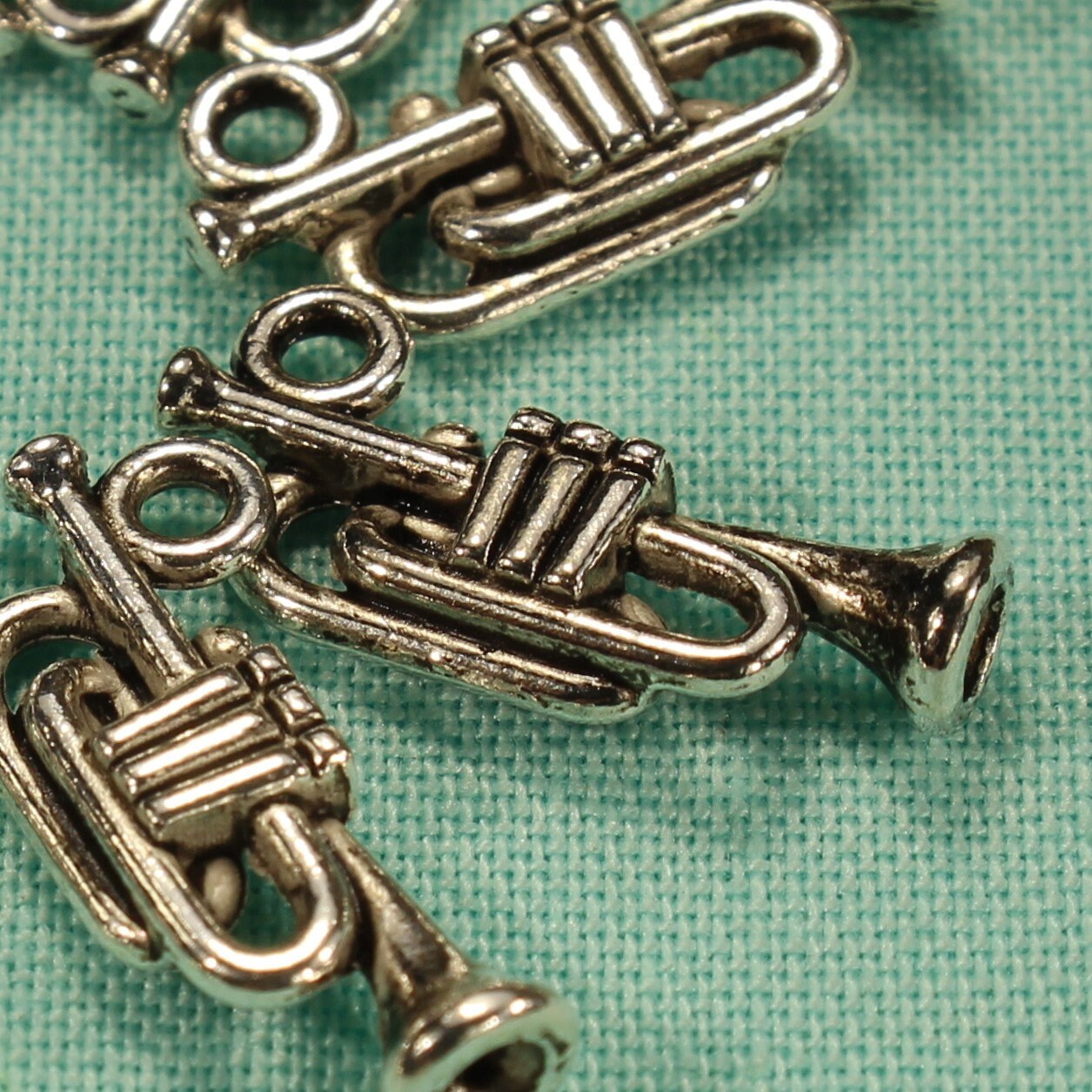 Trumpet 18mm Antique Silver Tone 3D Music Charms - 0708 - Etsy