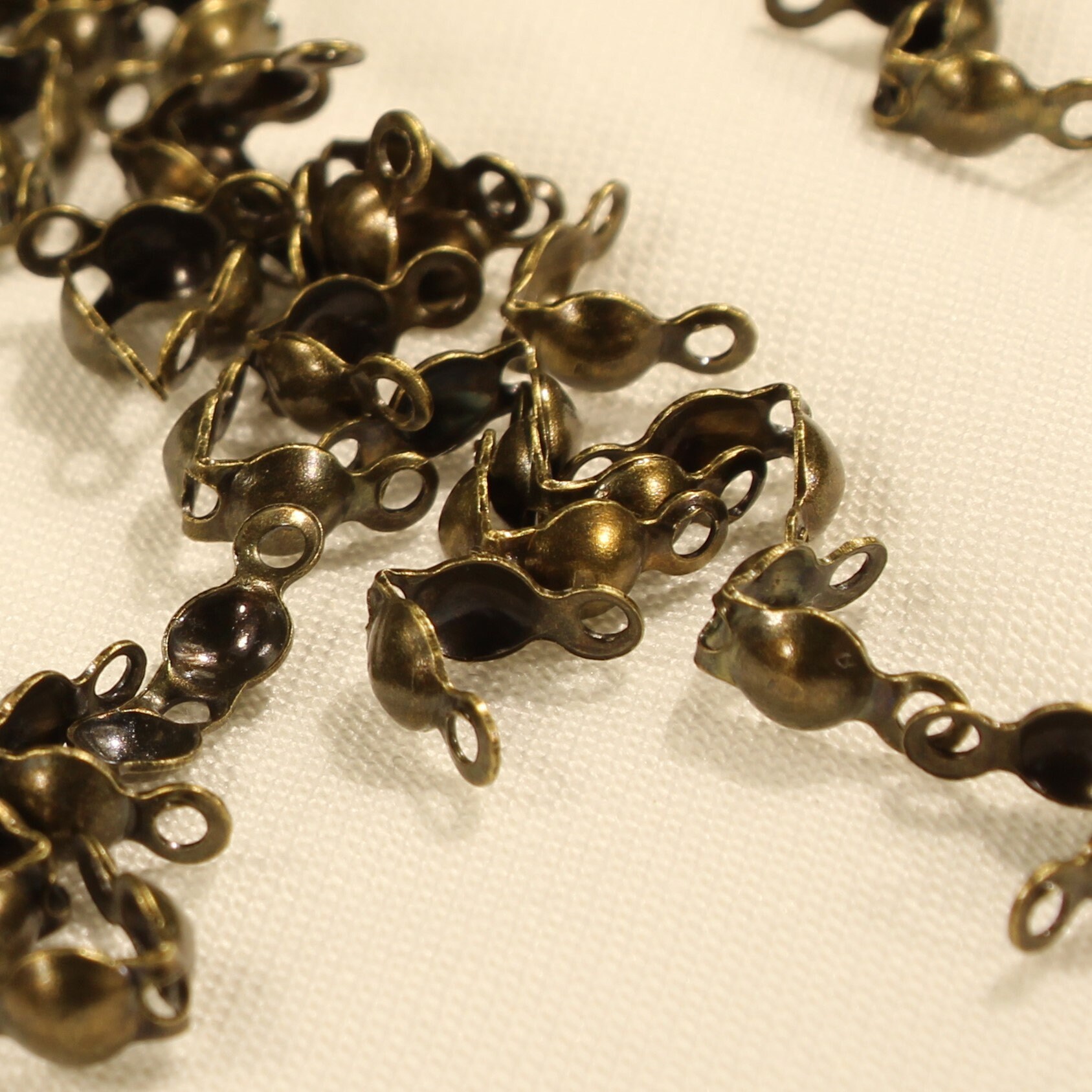 Knot Cover 8mm Antique Bronze Tone Iron Based Clamshell Style With Two ...