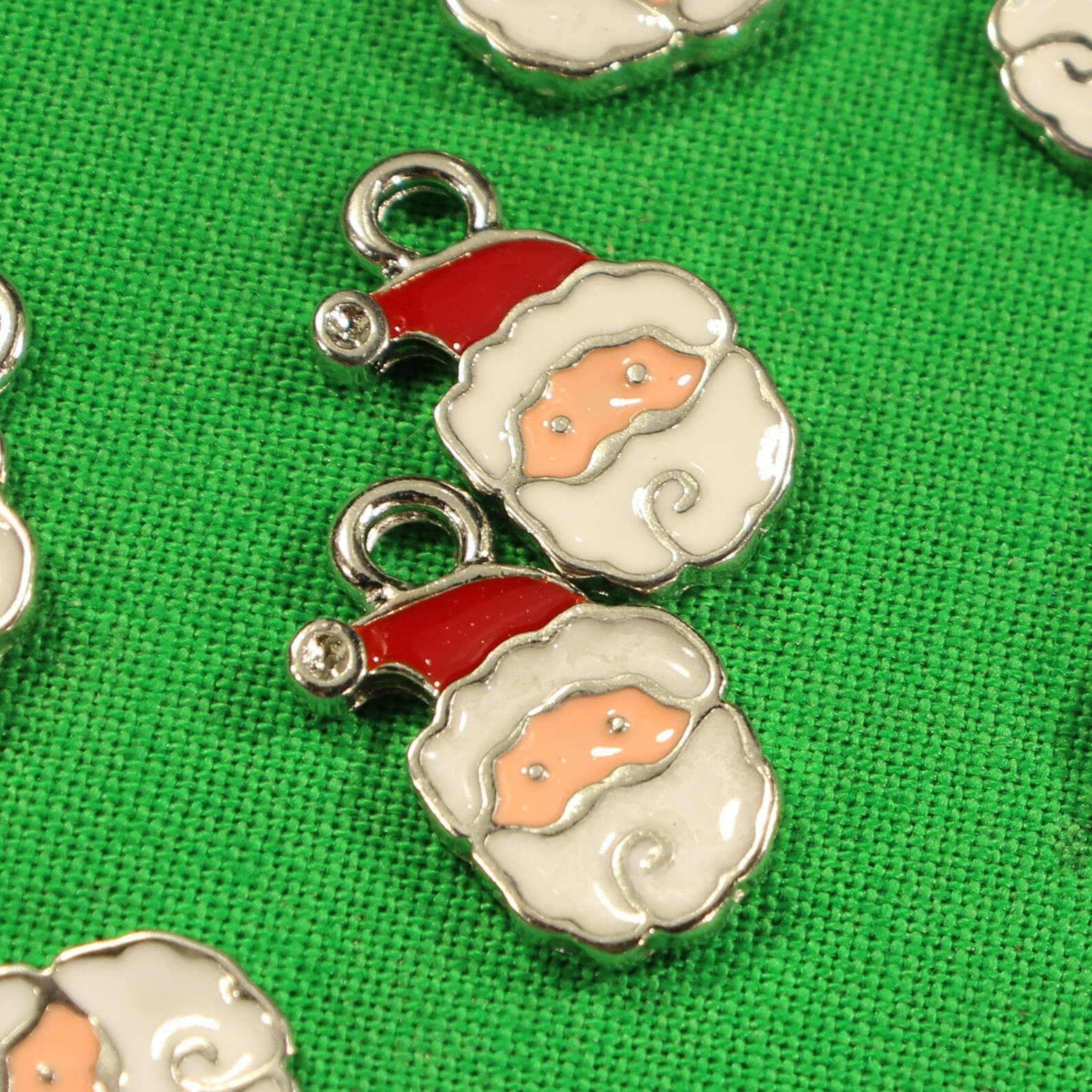 Santa Head 17mm Silver Tone With Red White and Beige Enamel - Etsy