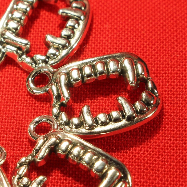 Vampire Teeth 16mm Antique Silver Tone Single Sided Die Cut 2D - Etsy