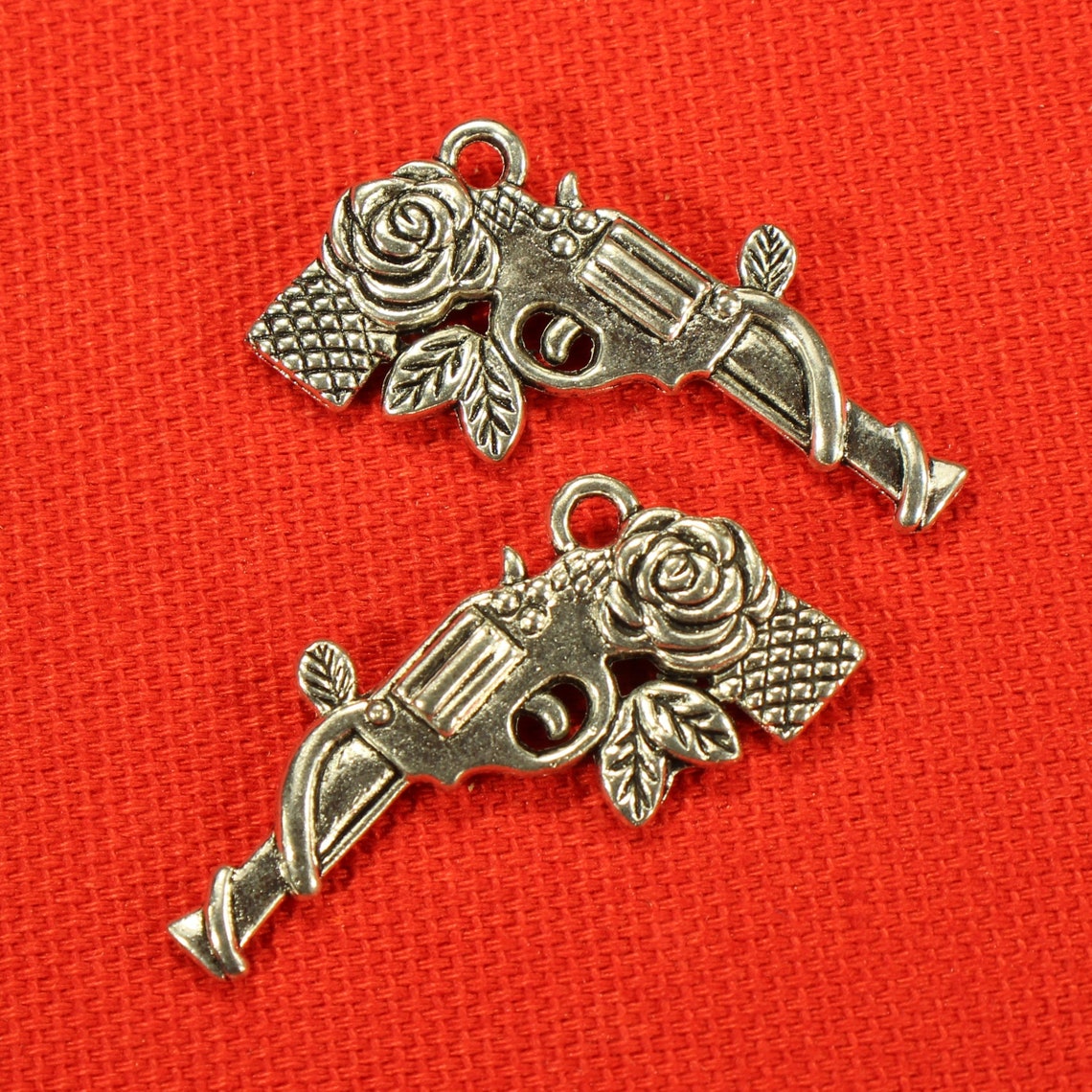 Handgun With Rose and Vines 30mm Antique Silver Tone Double Sided ...