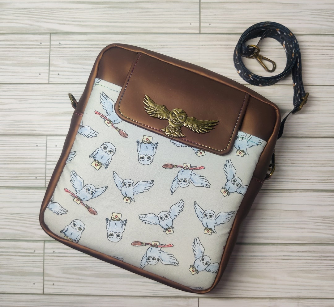 Hedwig Crossbody, Made to Order, by Owl Croft Designs - Etsy