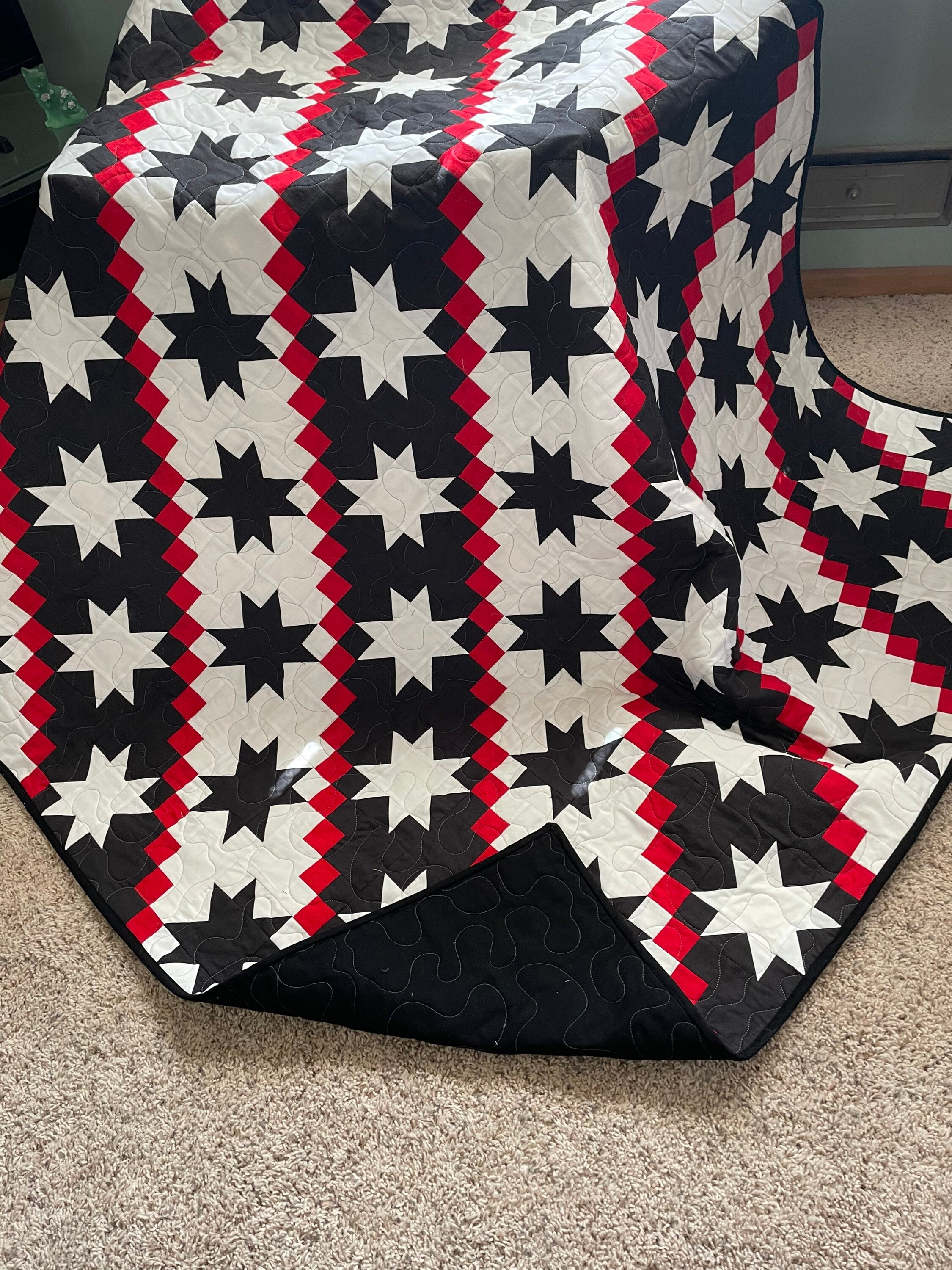 Stunning Black, White and Red Star Quilt - Etsy