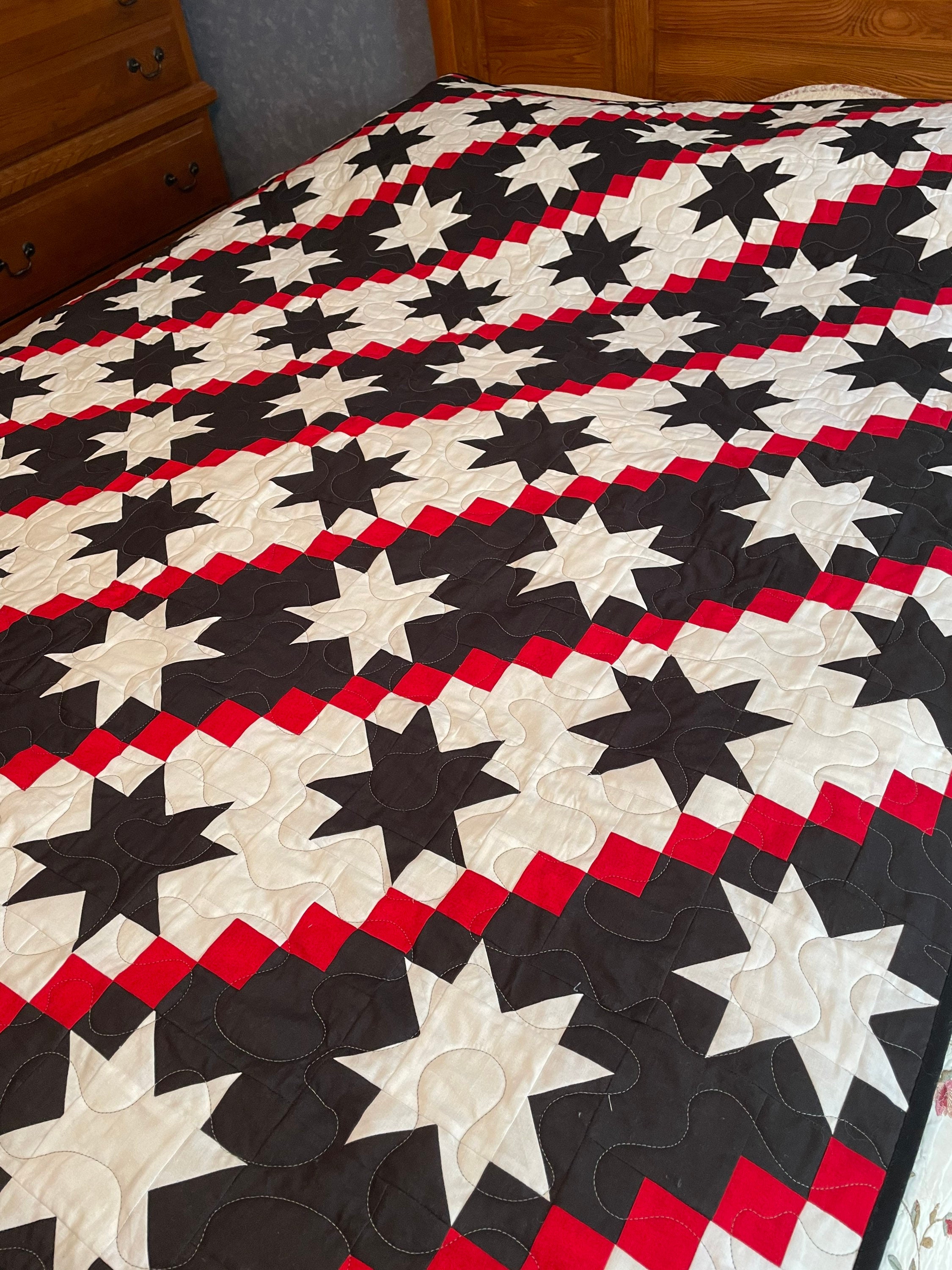 Stunning Black, White and Red Star Quilt - Etsy