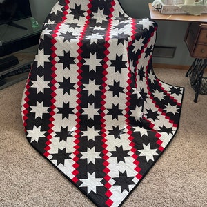 Stunning Black, White and Red Star Quilt - Etsy