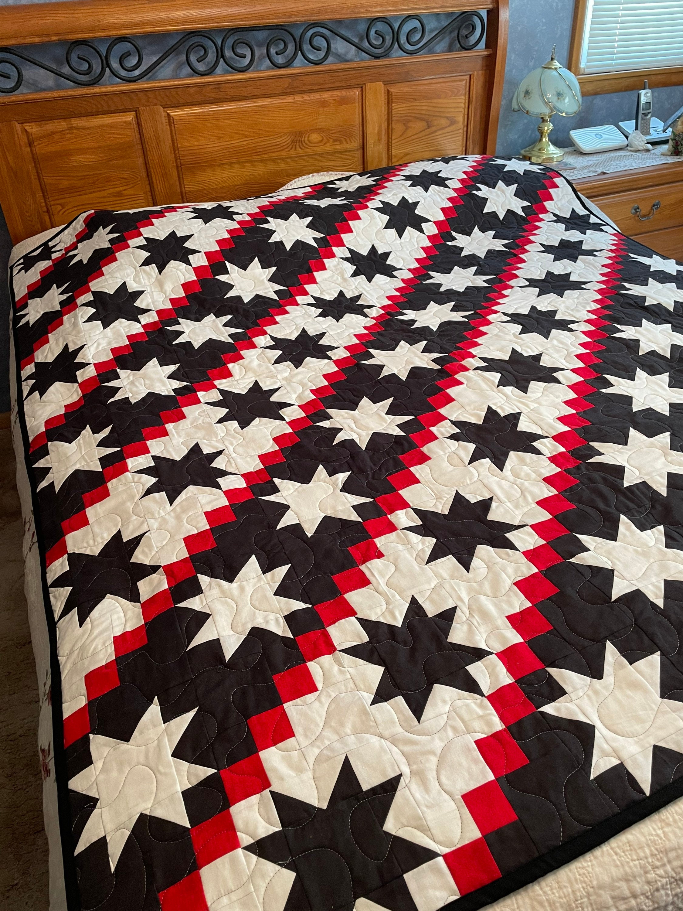 Stunning Black, White and Red Star Quilt - Etsy