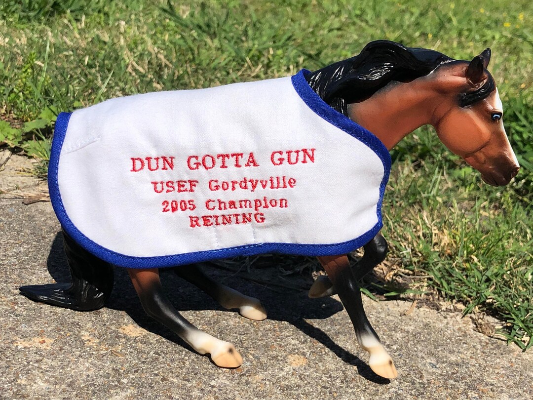 DUN GOTTA GUN Western Reining Horse Embroidered Blanket Breyer Classic ...