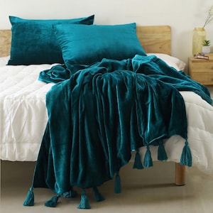 Teal Blue Velvet Bedspread, Velvet Throw Blanket With Handmade Knotted ...