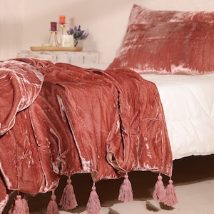 Luxe Velvet Bedspread, Velvet Throw Blanket With Handmade Knotted ...