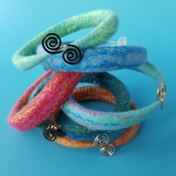 Wool Bracelet - Etsy