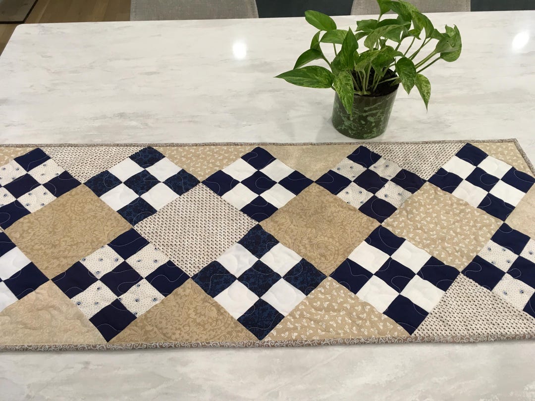 Modern Farmhouse Table Runner - Etsy