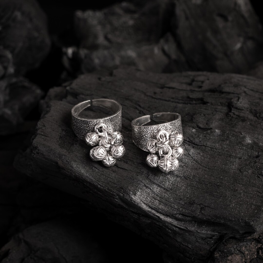 Elegant 925 Solid Sterling Silver Toe Ring Pair - Ghungroo Silver ...