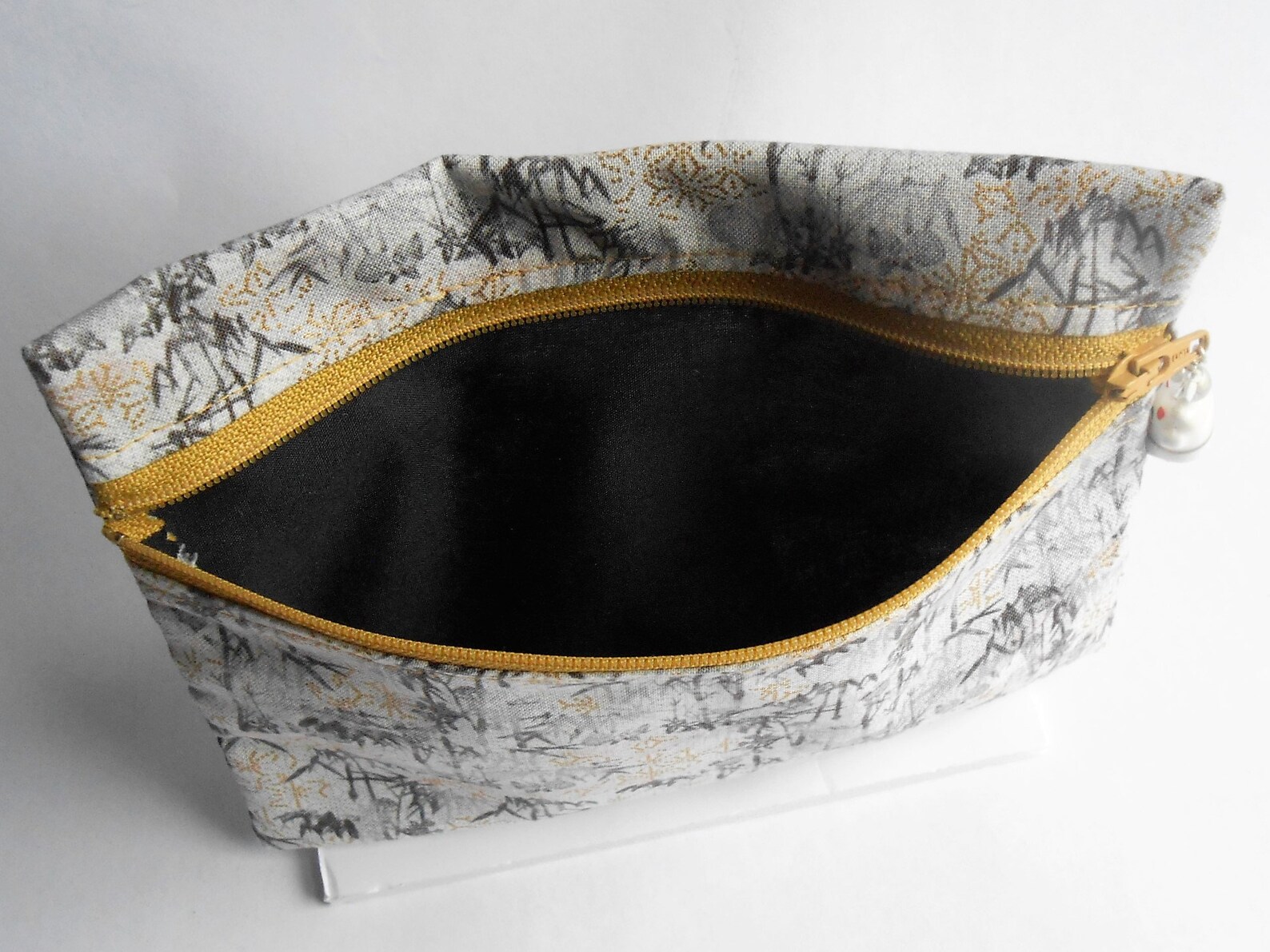 Small Handmade Pouch, Front Zipper Pouch, Zipper Bag, Make up Bag ...