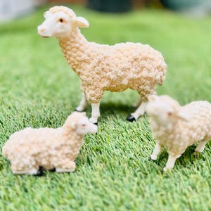 Stable Animals Figurines Nativity Scene Set of 3pcs, Lambs, Animales ...