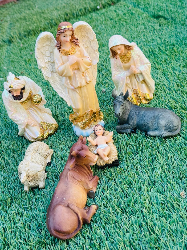 Large Nativity Scene Set: 11-piece Polyresin Figurines, 8" Scale - Etsy