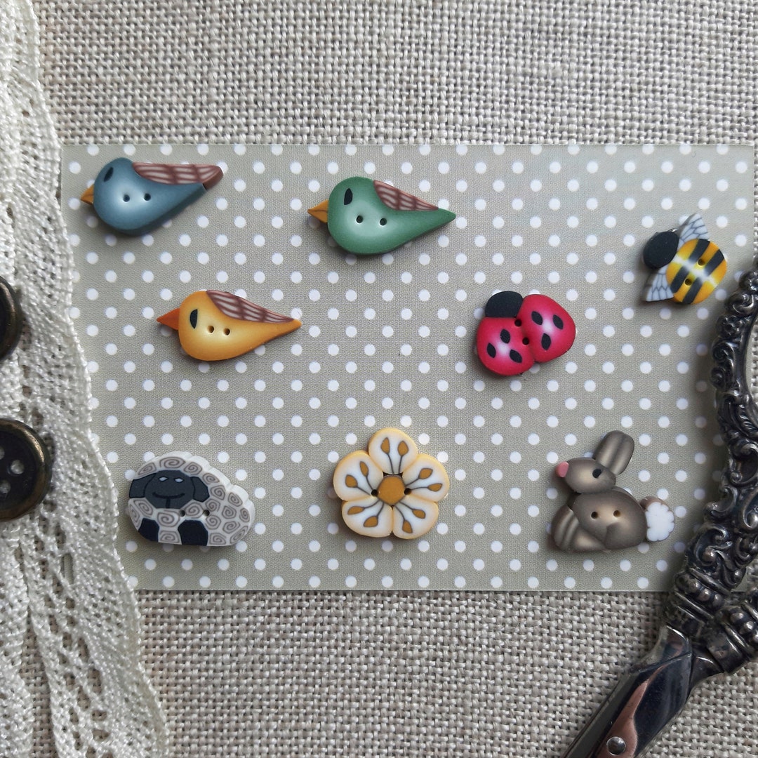 Birds in Spring Buttons Set - Etsy