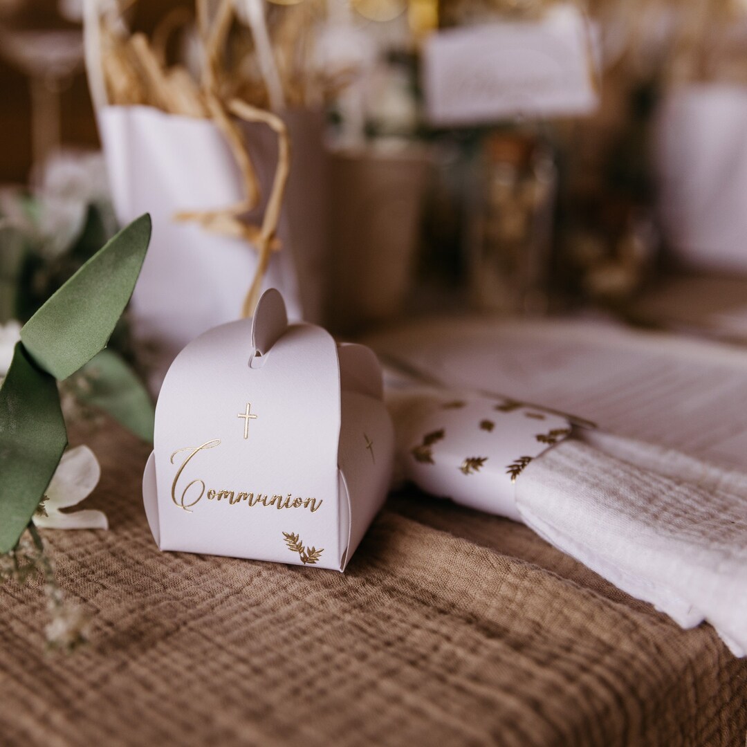 10 White and Gold Communion Favour Boxes, White and Gold Party Boxes ...