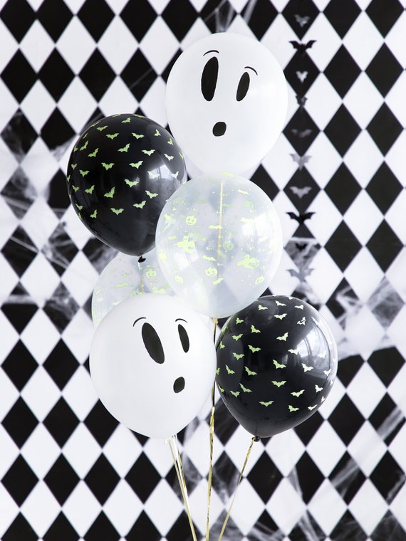 3 Glow in the Dark Spooky Balloons Latex Halloween Balloons - Etsy UK