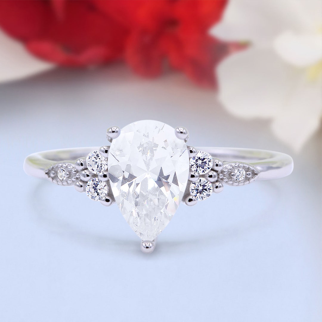 Art Deco Vintage Teardrop Bridal Pear Solitaire Anniversary Engagement ...