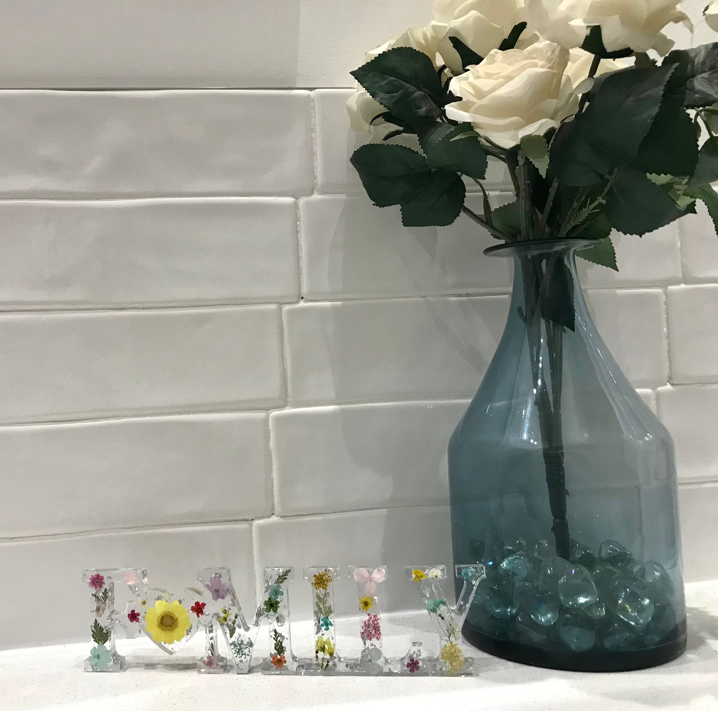 Custom Made - Real Flower Resin Family Sign Ornament - Etsy