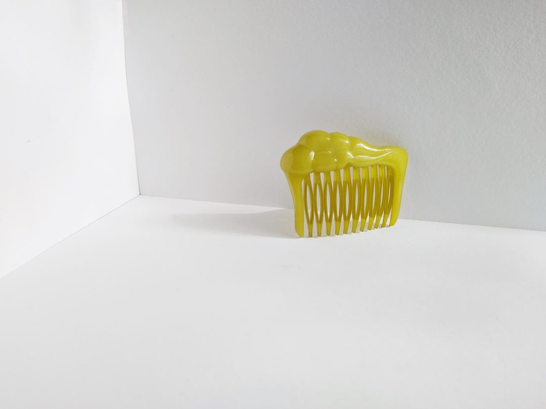 One Vintage 80s ('82) Buch + Deichmann Flower Side Comb Chartreuse ...