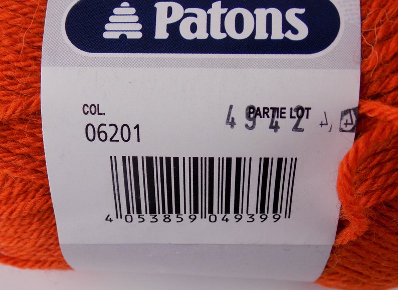 Patons Diploma Gold DK 50g Ball of Yarn 55% Wool Colour 06201 Seville ...