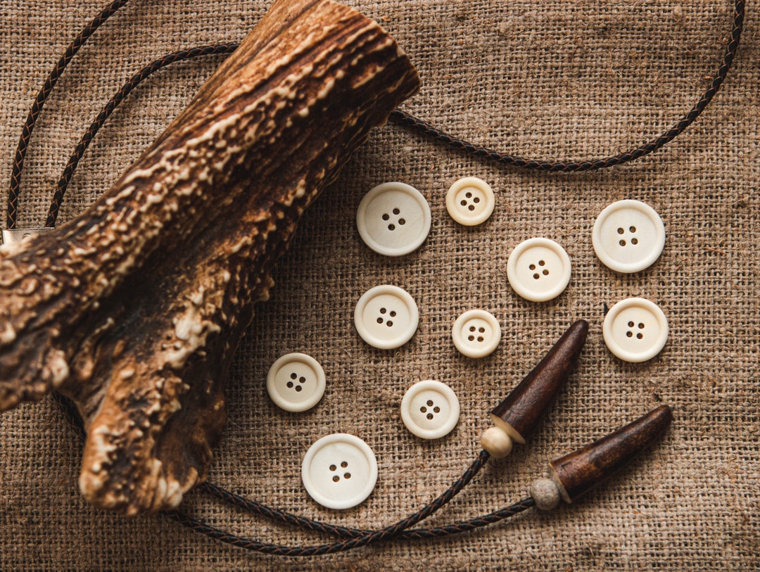Bone Buttons | Handmade Natural Sewing Buttons | 15-25mm | Scrapbook ...