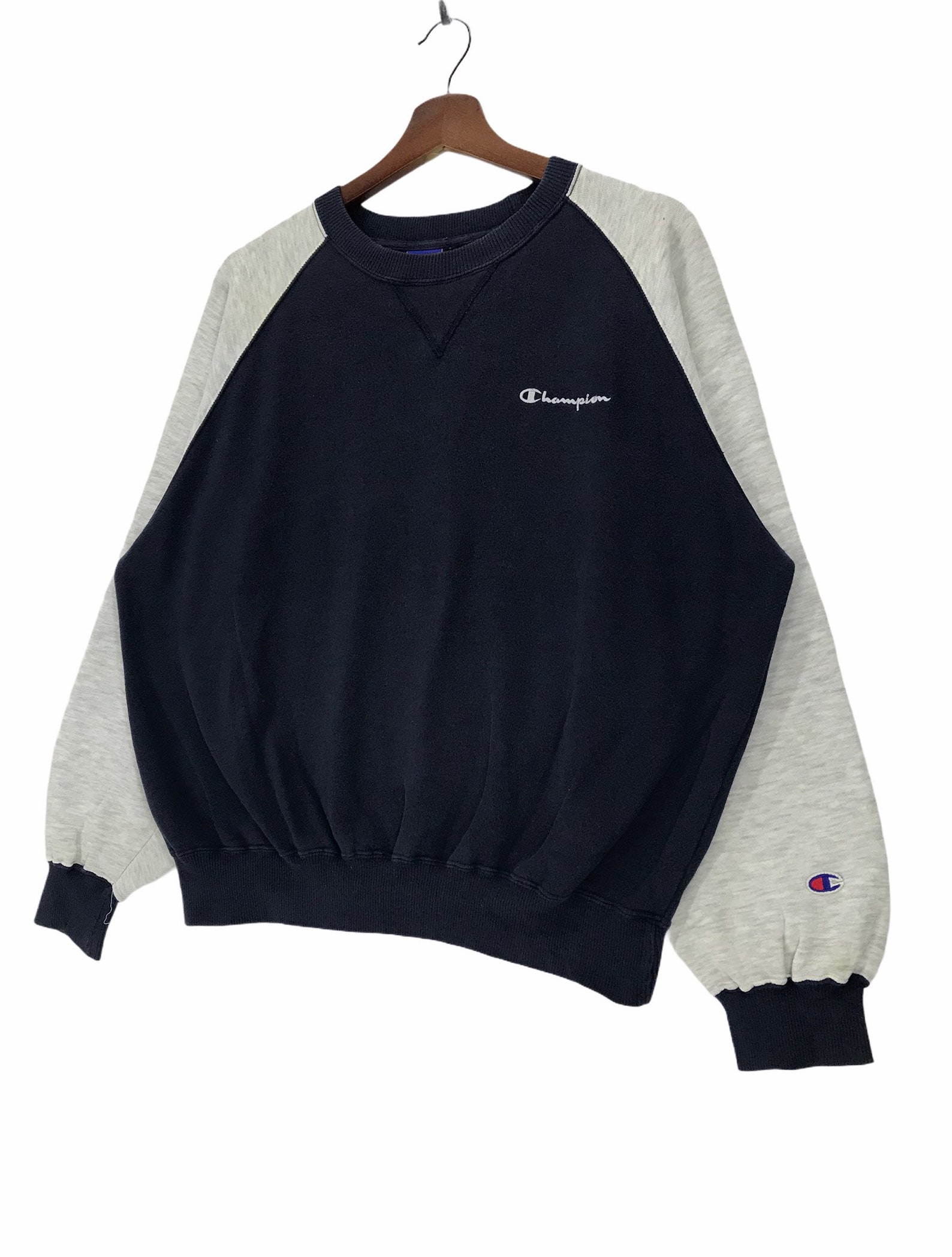 Vintage Champion Small Logo Embroidery Spellout Champion Streetwear ...