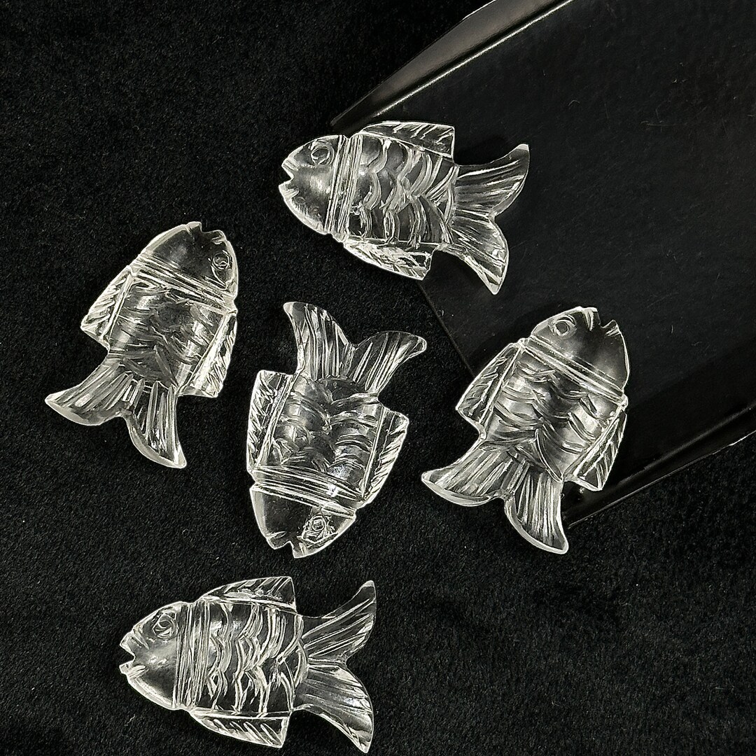 Crystal Quartz Fish Carving, Hand Carved Fish Shape Gemstone, Natural ...