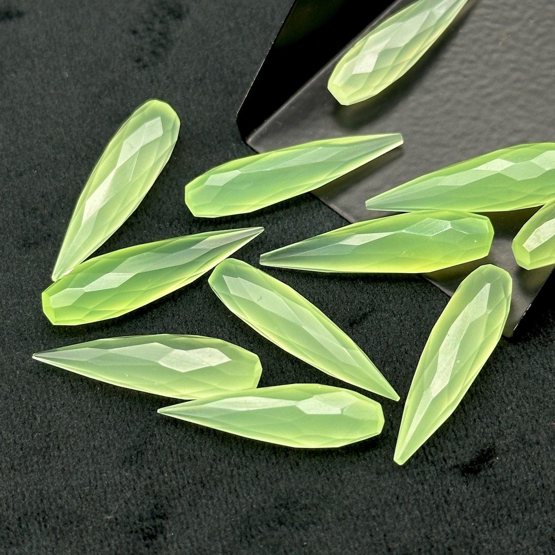 Green Chalcedony Long Drop Shape Briolette's, Faceted Teardrop Beads ...